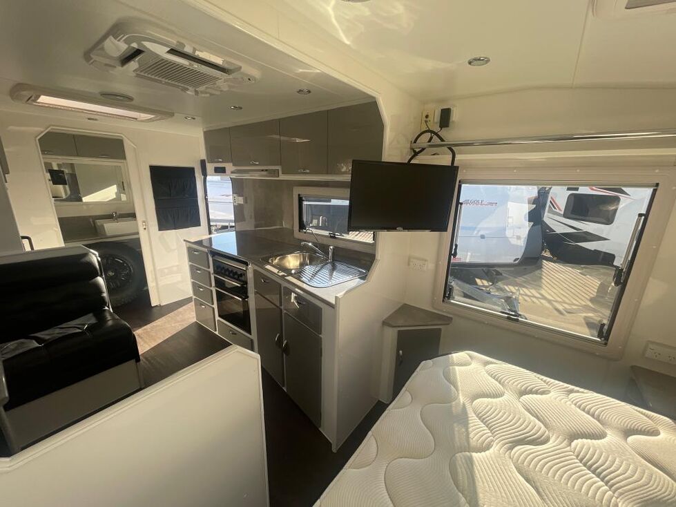 2016 IMPERIAL TROJAN | Avan RV