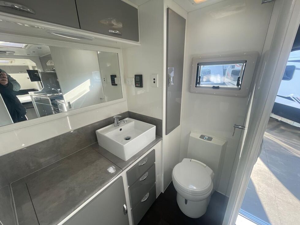 2016 IMPERIAL TROJAN | Avan RV