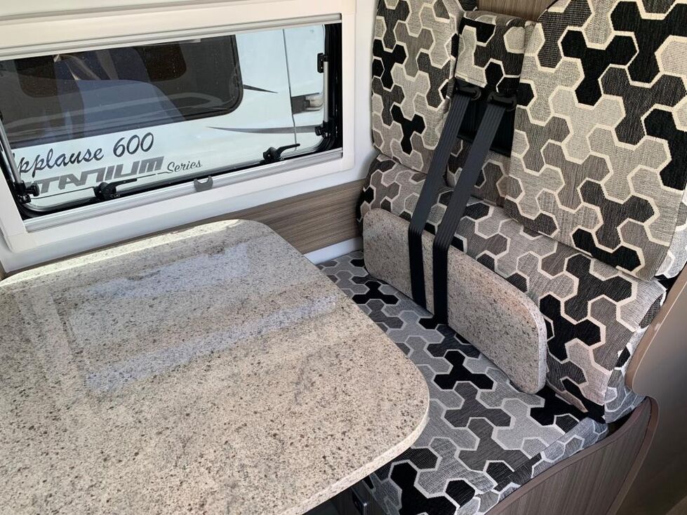 AVAN APPLAUSE 600 | Avan RV