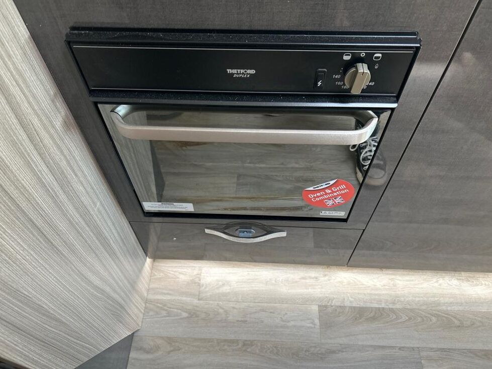 AVAN OVATION M3.2 C CLASS | Avan RV