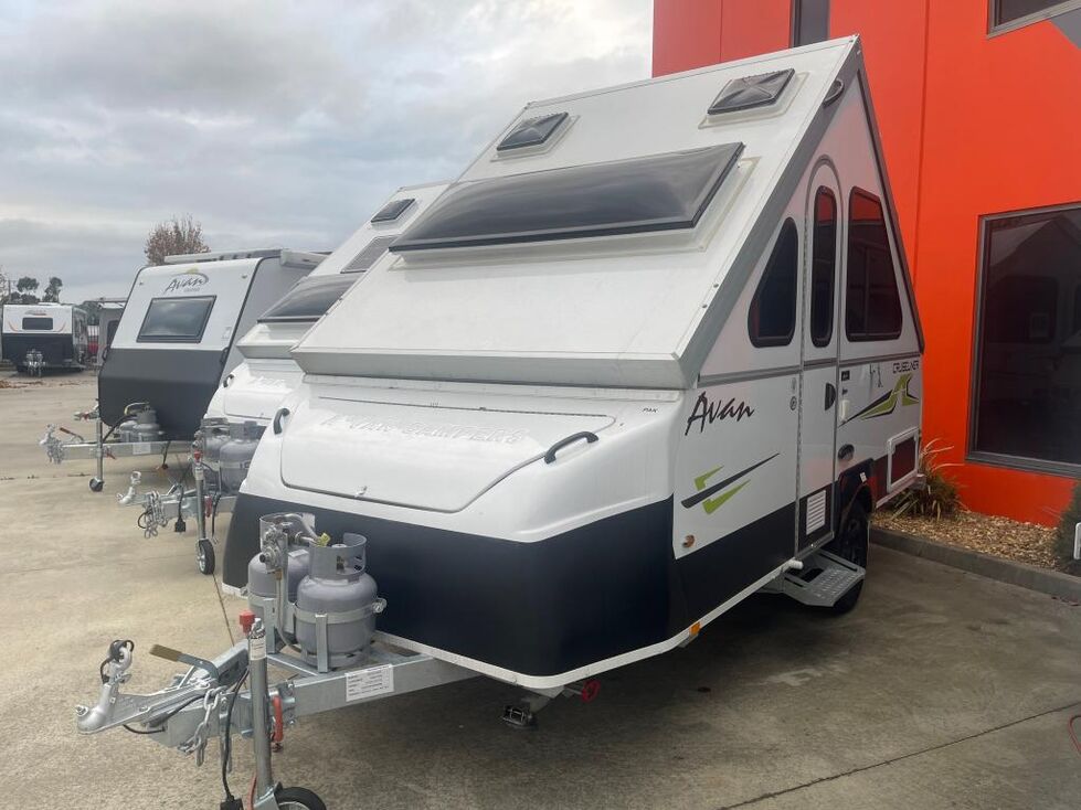 CRUISELINER 5 SINGLE BEDS | Avan RV