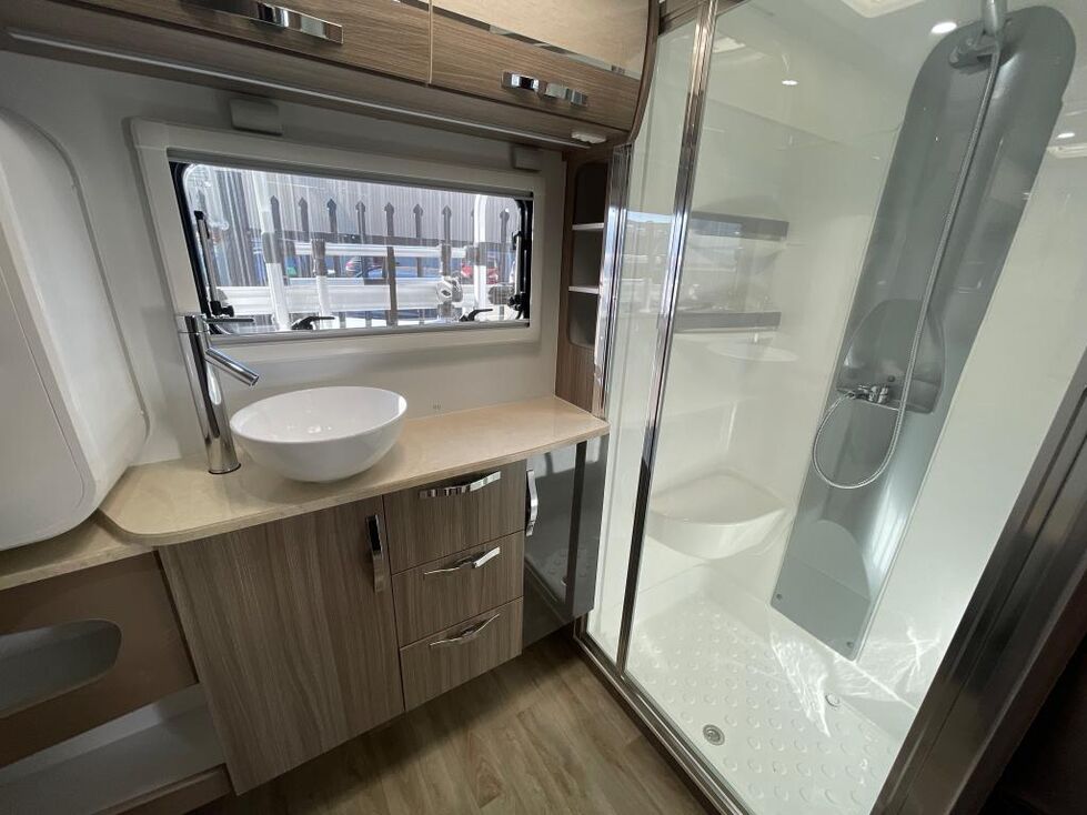 GRAND TOURER 556 (OFF GRID) | Avan RV