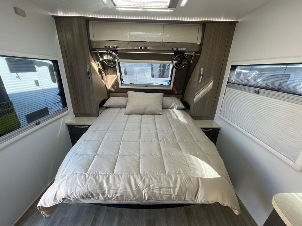 GRAND TOURER 556 (OFF GRID) | Avan RV