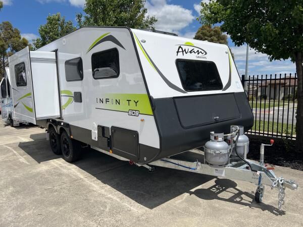 INFINITY 609 HARDTOP | Avan RV