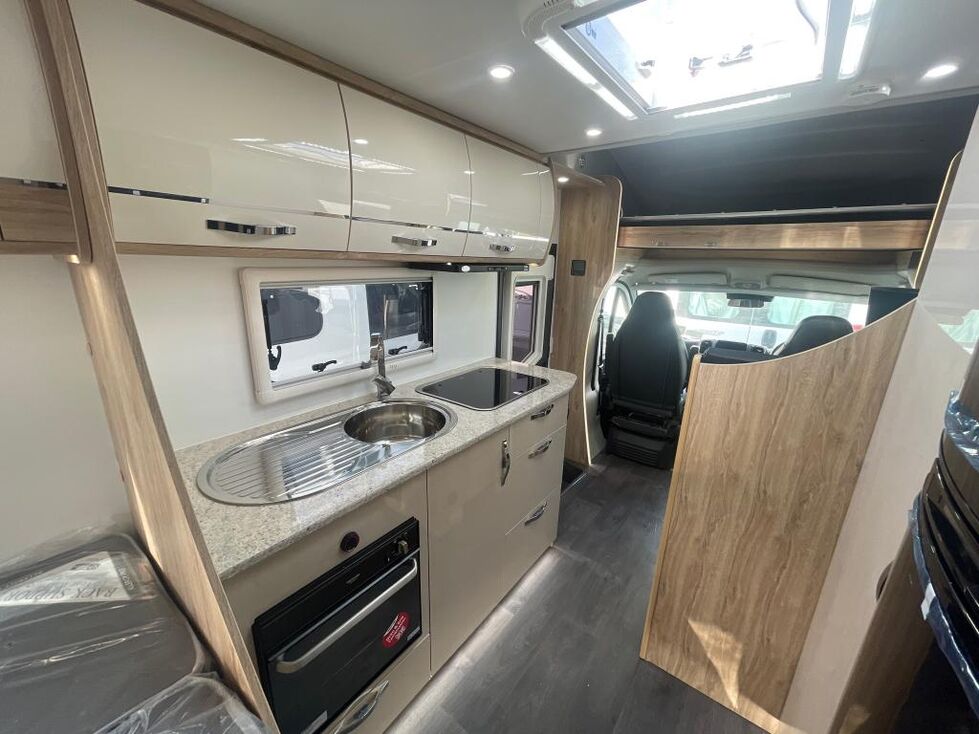 OVATION M3.2 C-CLASS | Avan RV