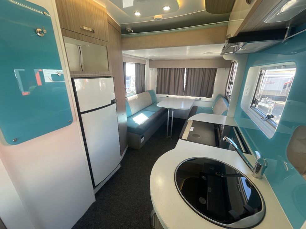 SUNLINER SWITCH 441 | Avan RV