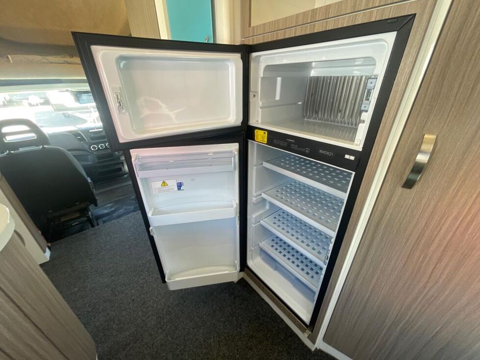 SUNLINER SWITCH 441 | Avan RV