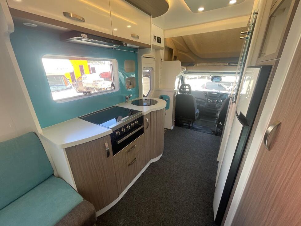 SUNLINER SWITCH 441 | Avan RV