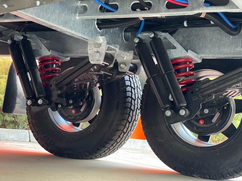 TOURER 650-3 (3 BUNKS) SLIDE OUT CLUB LOUNGE | Avan RV